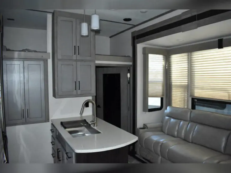 Ultra Lightweight Toy Hauler - 10 of the lightest trailers around!