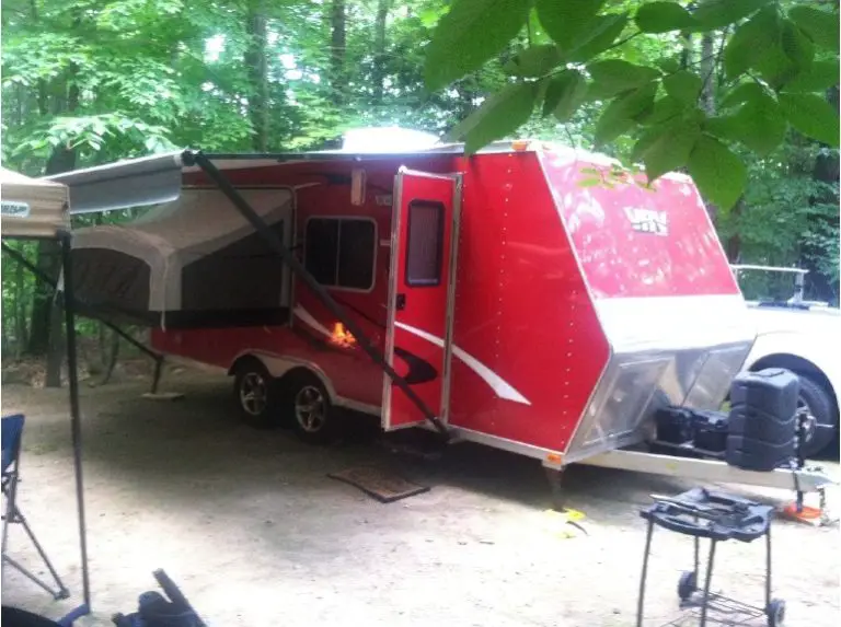 Ultra Lightweight Toy Hauler - 10 of the lightest trailers around!